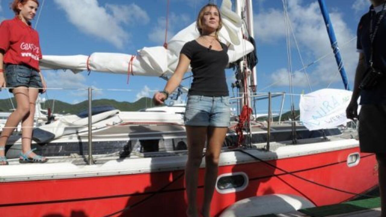 Dutch teen becomes youngest sailor to solo around world